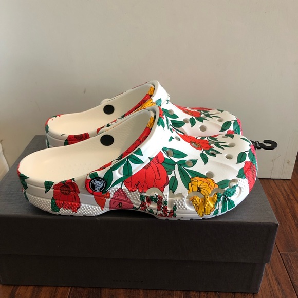 CROCS | Shoes | Nwt Crocs Flowers Print Shoes Clogs Sandals | Poshmark